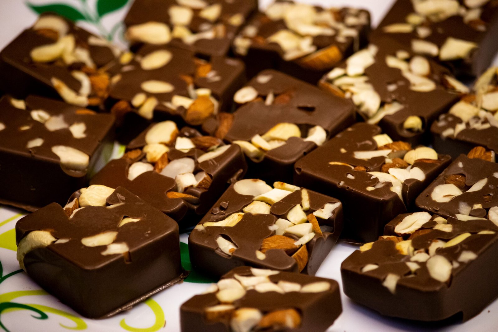 Why Choose Homemade Chocolate? - SUNAND FINECROP PVT. LTD.